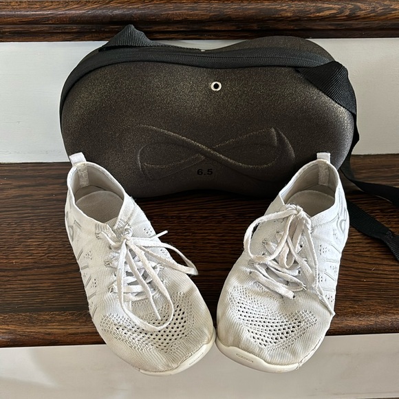NFINITY | Shoes | Nfinity Flyte Cheer Shoes Adult 65 With Case | Poshmark